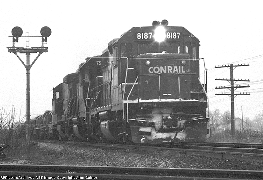 CR GP38-2 8187